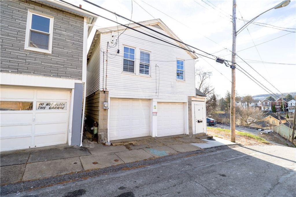 529 Church St, Carnegie, PA 15106 - Homefront