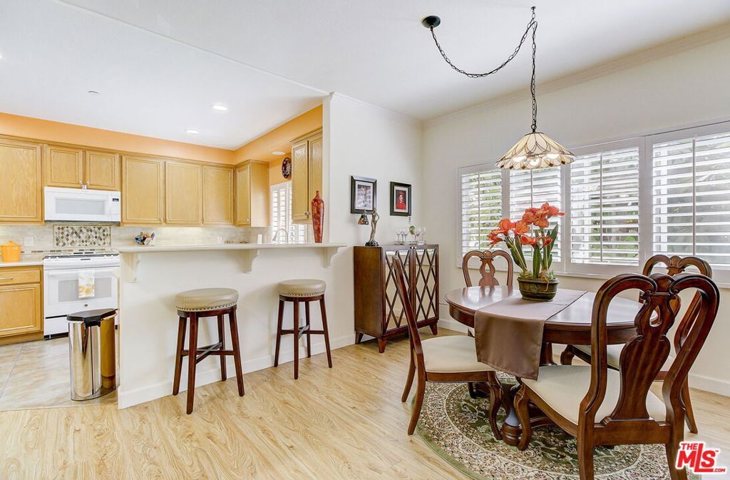 3003 W Riverside Drive 105, Burbank, CA 91505 | 24374445 | Dale Kaiser ...