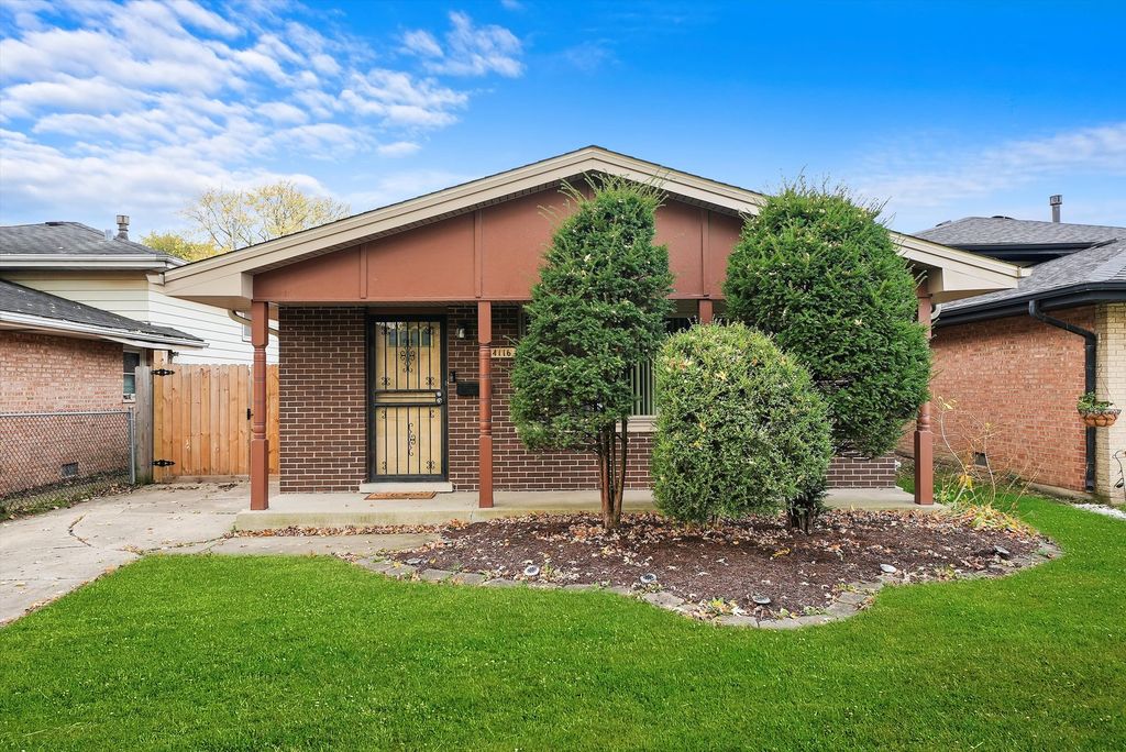 14116 S Hoxie Avenue, Burnham, IL 60633 - Homefront