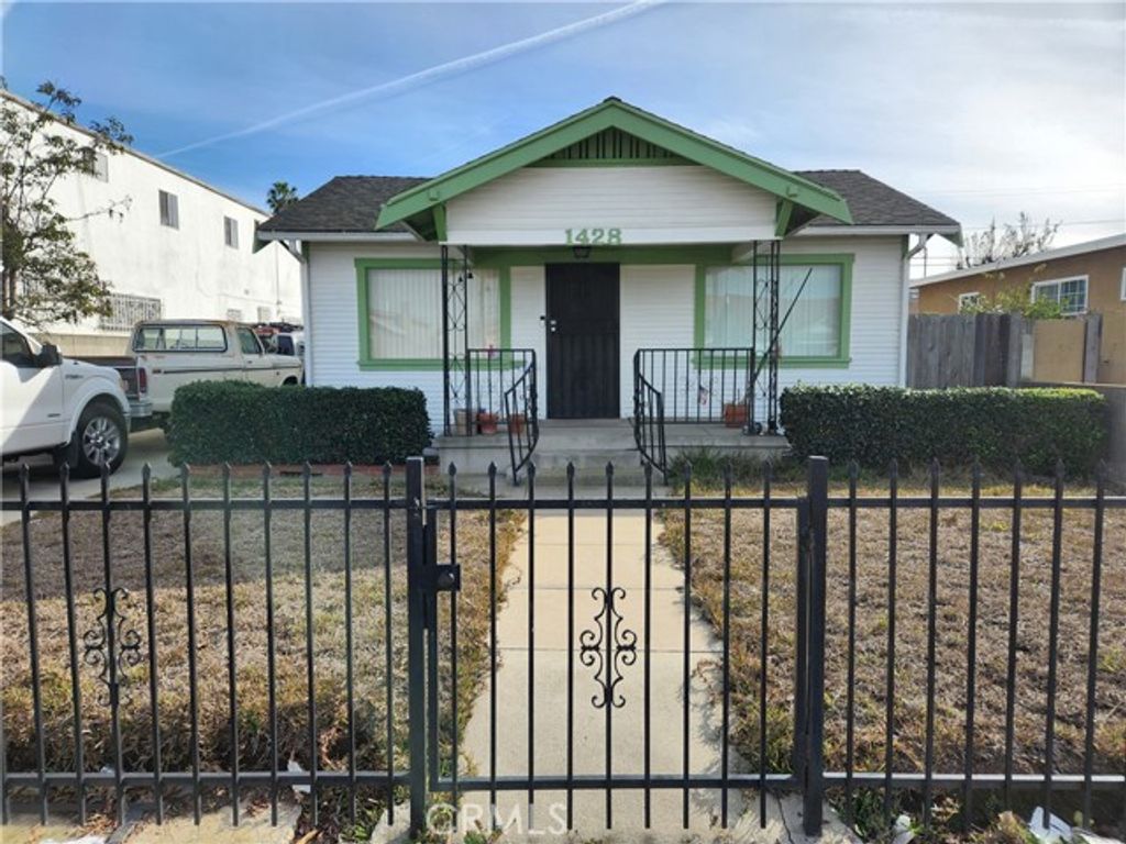 1428 W 84th Street, Los Angeles, CA 90047 - Homefront