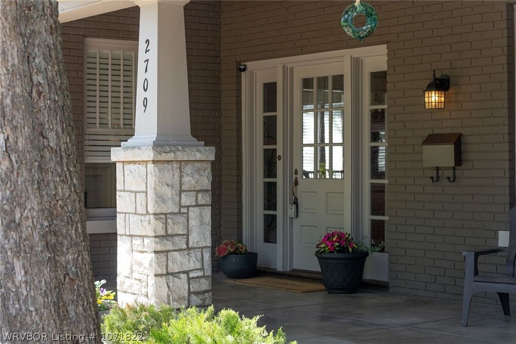 2709 Lela Street - Marsha Rogers Realty