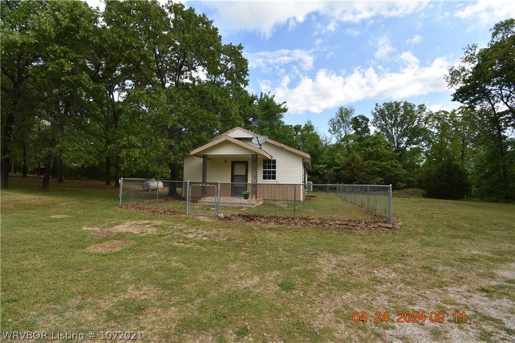 460633 E 1000 Road - Marsha Rogers Realty