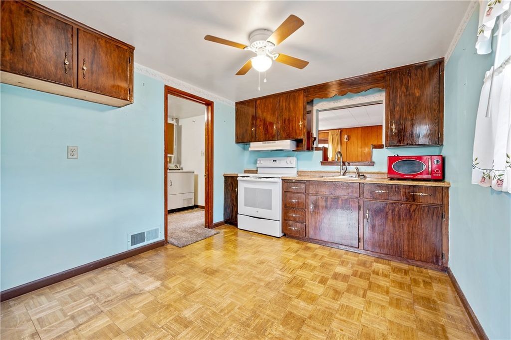 2902 I Street, Liberty Boro, PA 15133 - Homefront