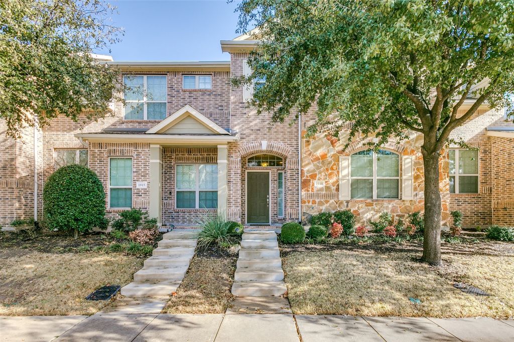 1911 Loma Linda Drive, Irving, TX 75063 - Homefront